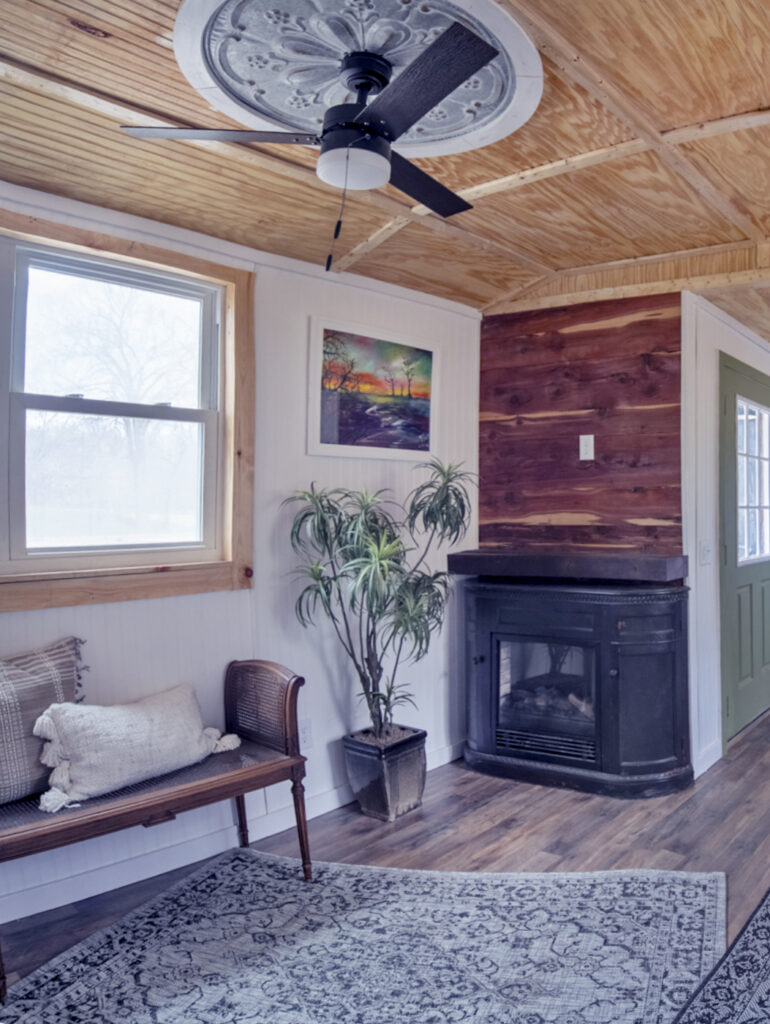 CoCo’s Cabins – Portable Custom Cabins