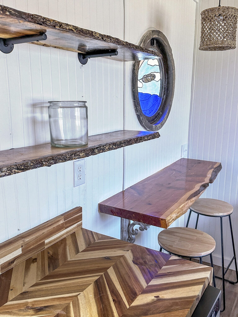 CoCo’s Cabins – Portable Custom Cabins